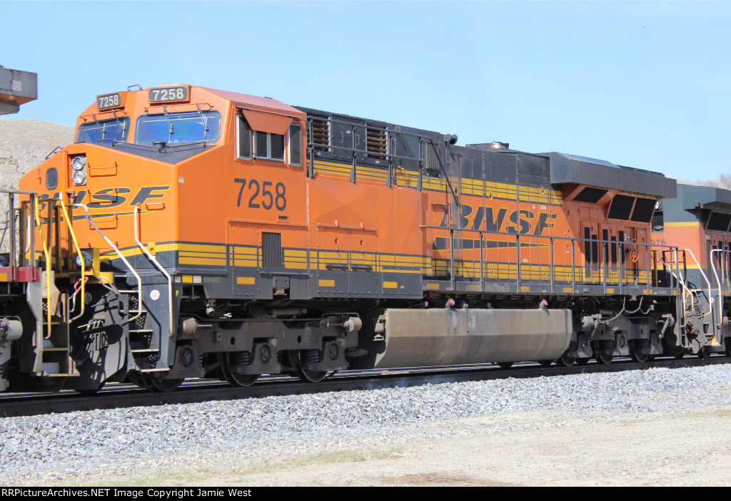 BNSF 7258